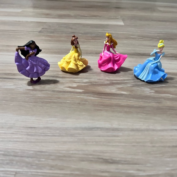 Disney | Toys | Disney Princess Once Upon A Moment Cake Topper 4pc ...